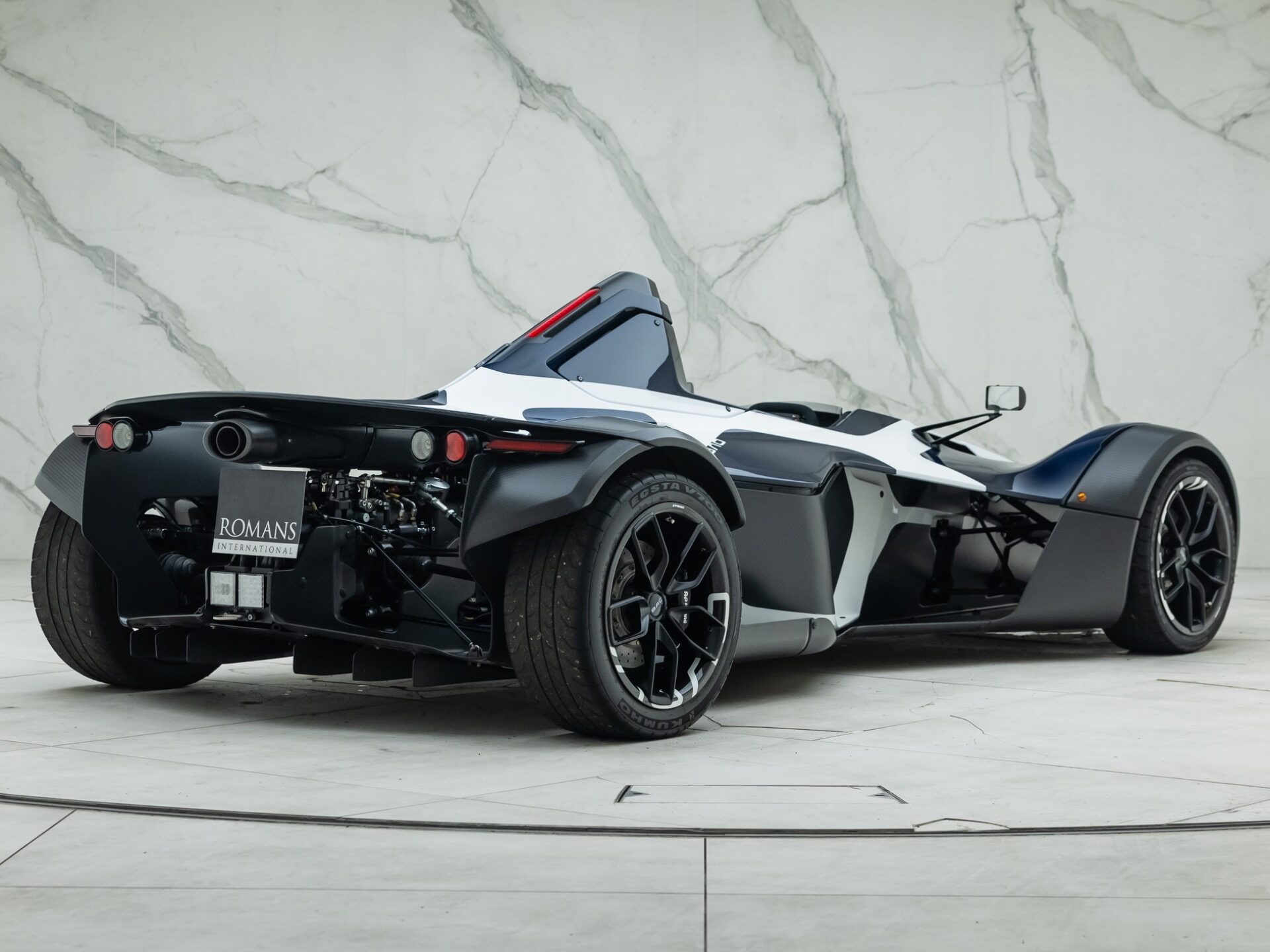 Used Bac Mono for sale | Blue Tinted Carbon & Pearlescent White