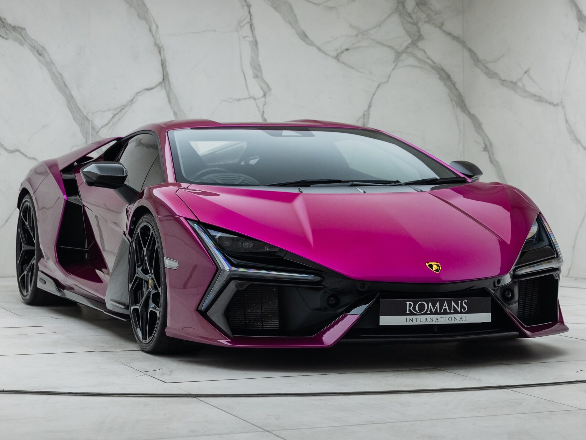 Used Lamborghini Revuelto for sale | Viola Bast