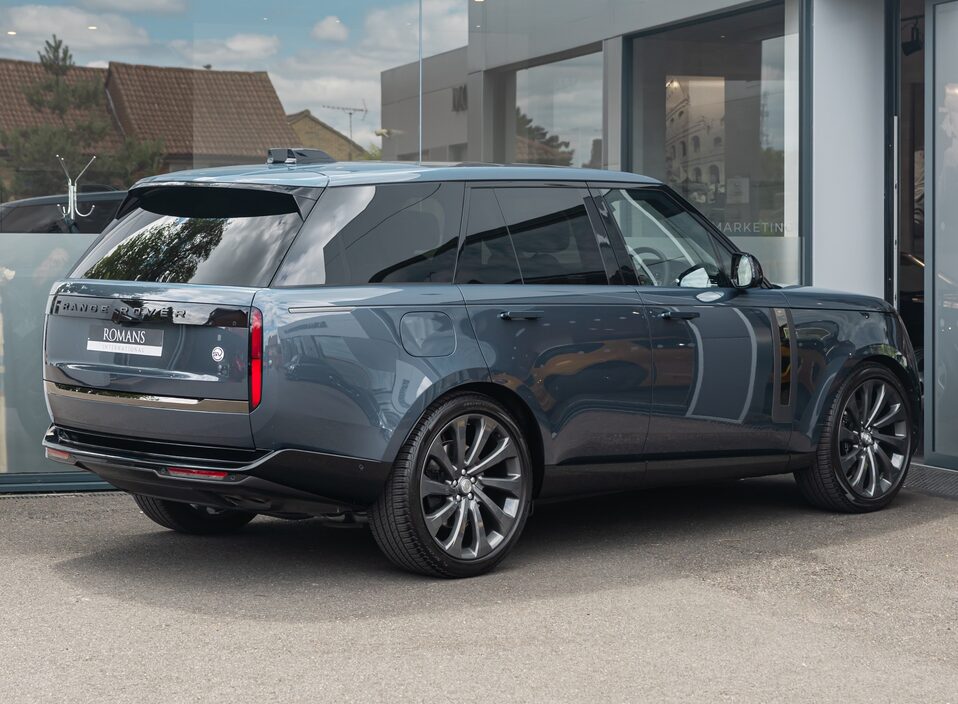 Used Land Rover Range Rover P530 SV for sale | Varesine Blue Metallic