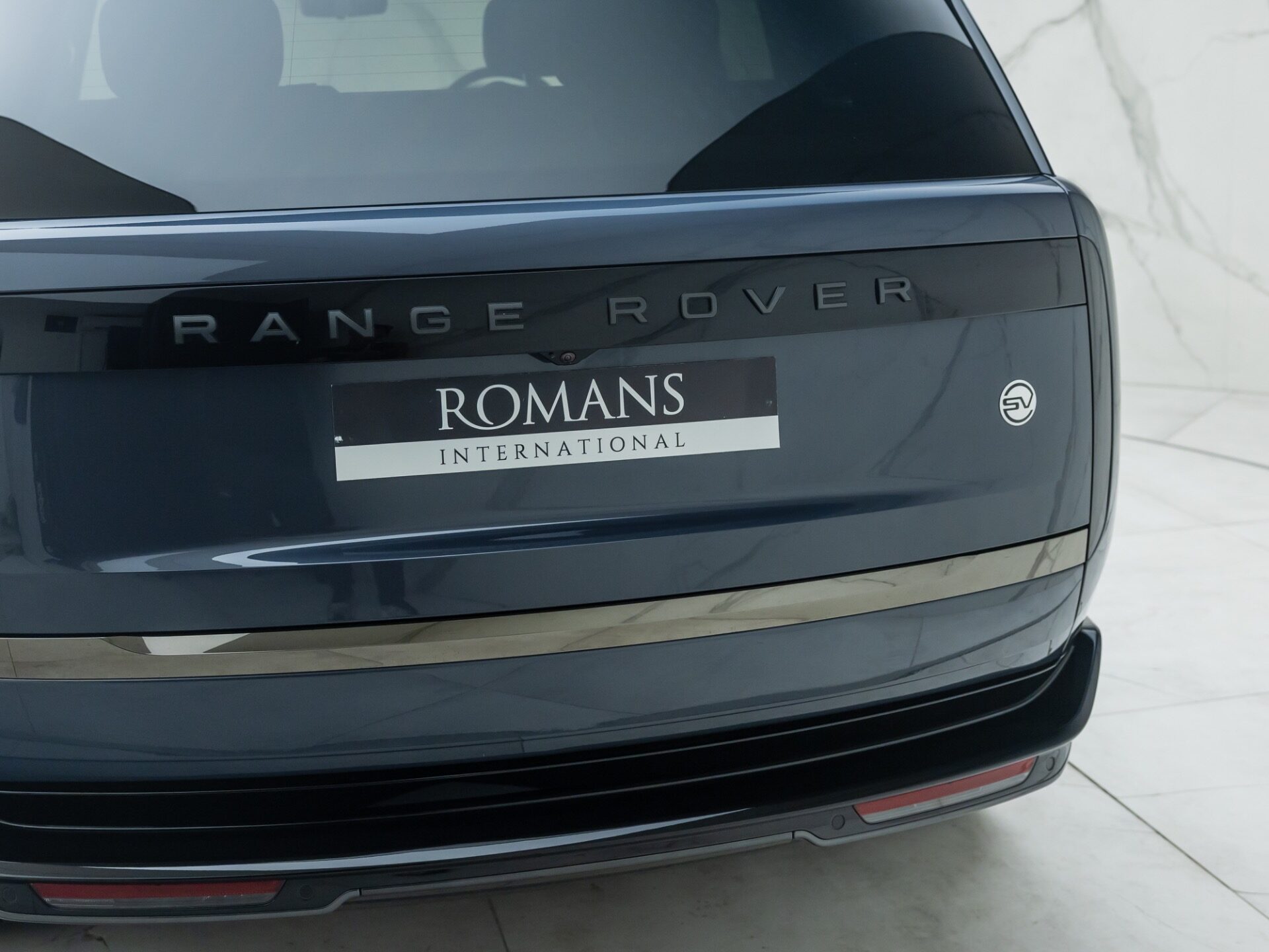 Used Land Rover Range Rover P530 SV for sale | Varesine Blue Metallic