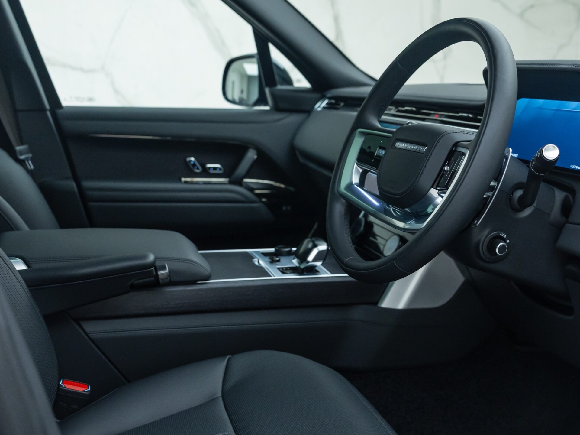 Used Land Rover Range Rover P530 SV for sale | Varesine Blue Metallic