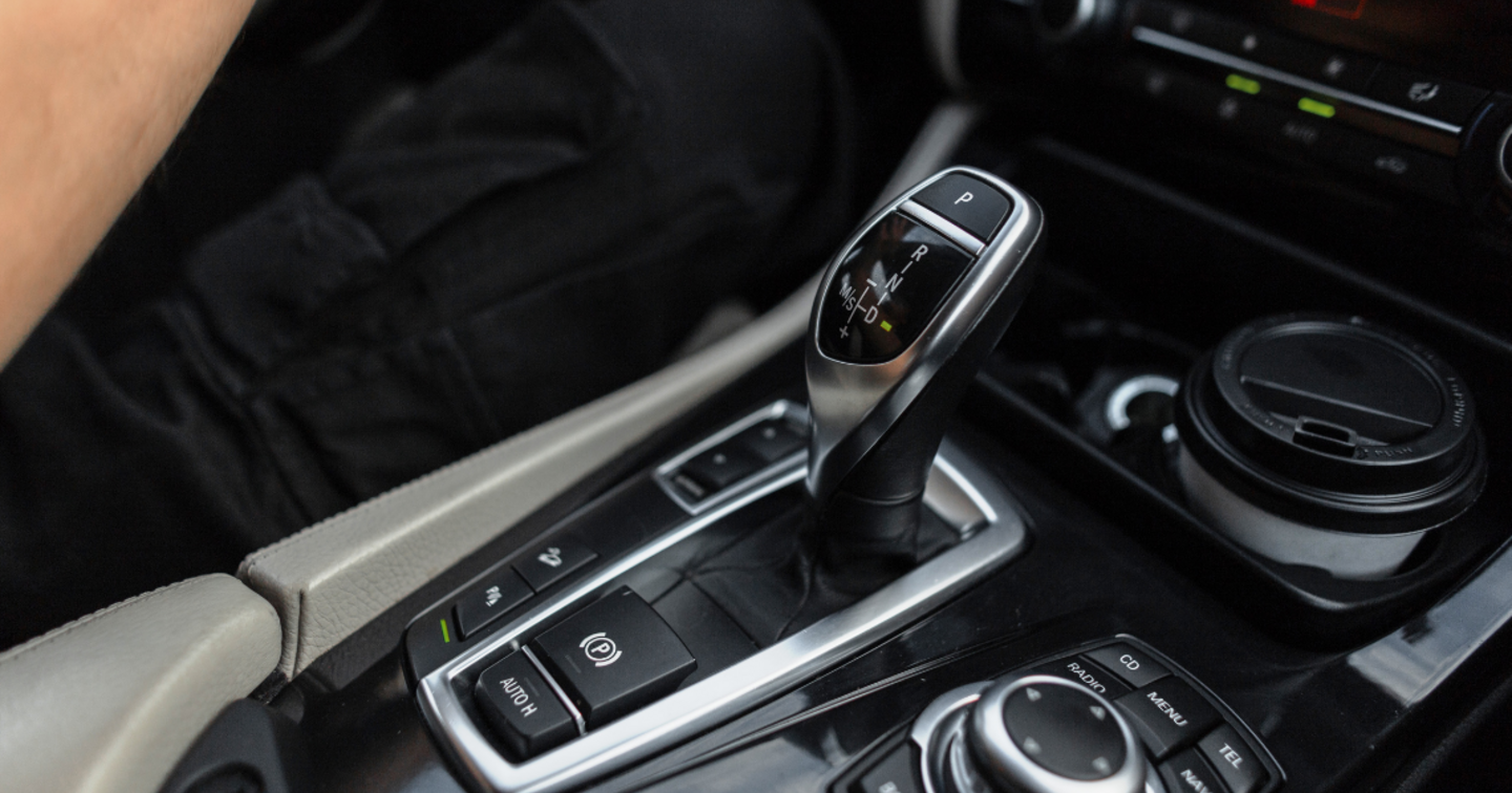 Manual vs. Automatic: What’s the difference? | Carlingo