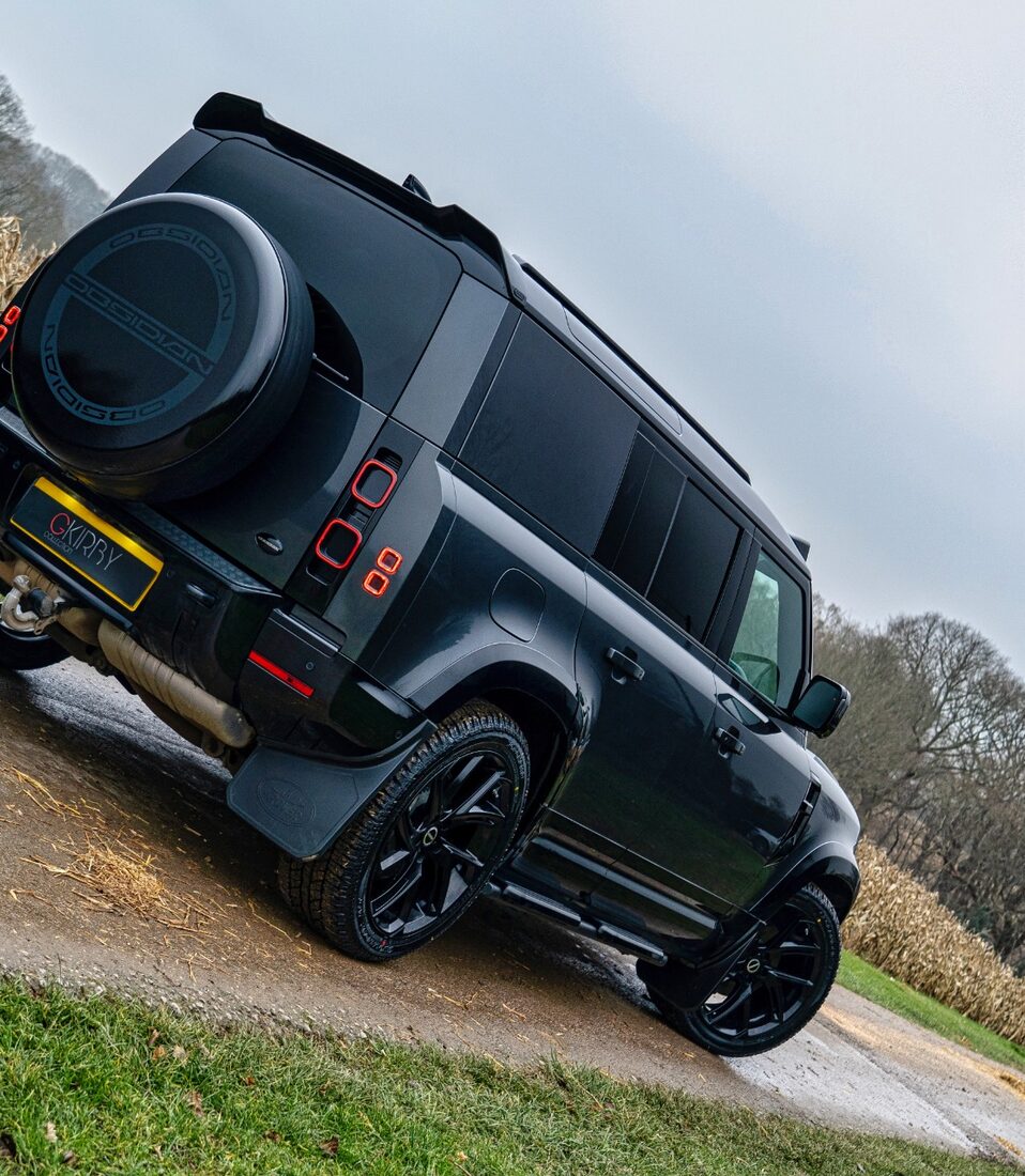 Used 2024 Land Rover Defender HARD TOP X-DYNAMIC HSE OBSIDIAN for sale ...