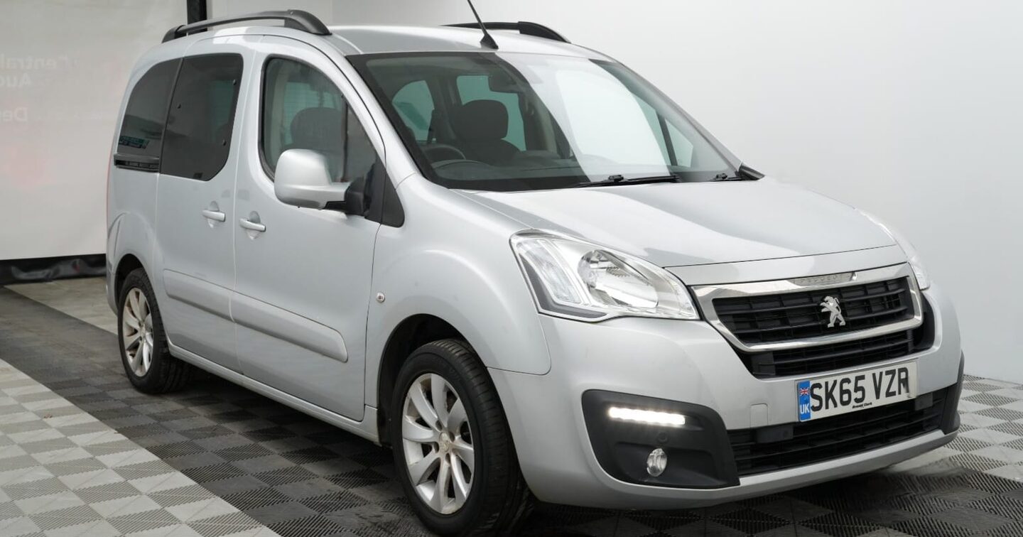 Used 2015 Peugeot Partner BLUE HDI S/S TEPEE ALLURE for sale | Camp In ...