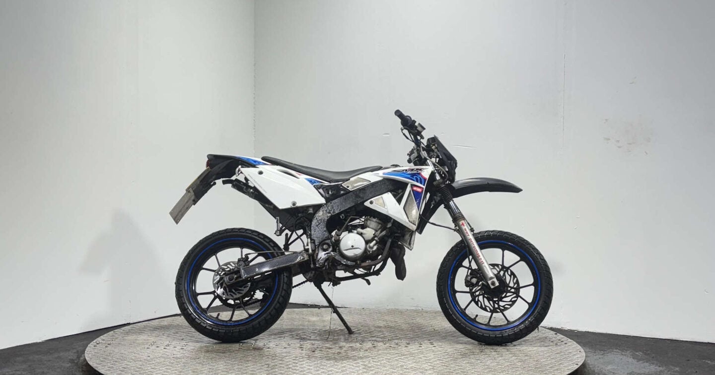 Used 2009 Rieju MRT MRT 50CC SM Supermoto PROJECT SPARES/REPAIR for sale | Trade Bikes Direct