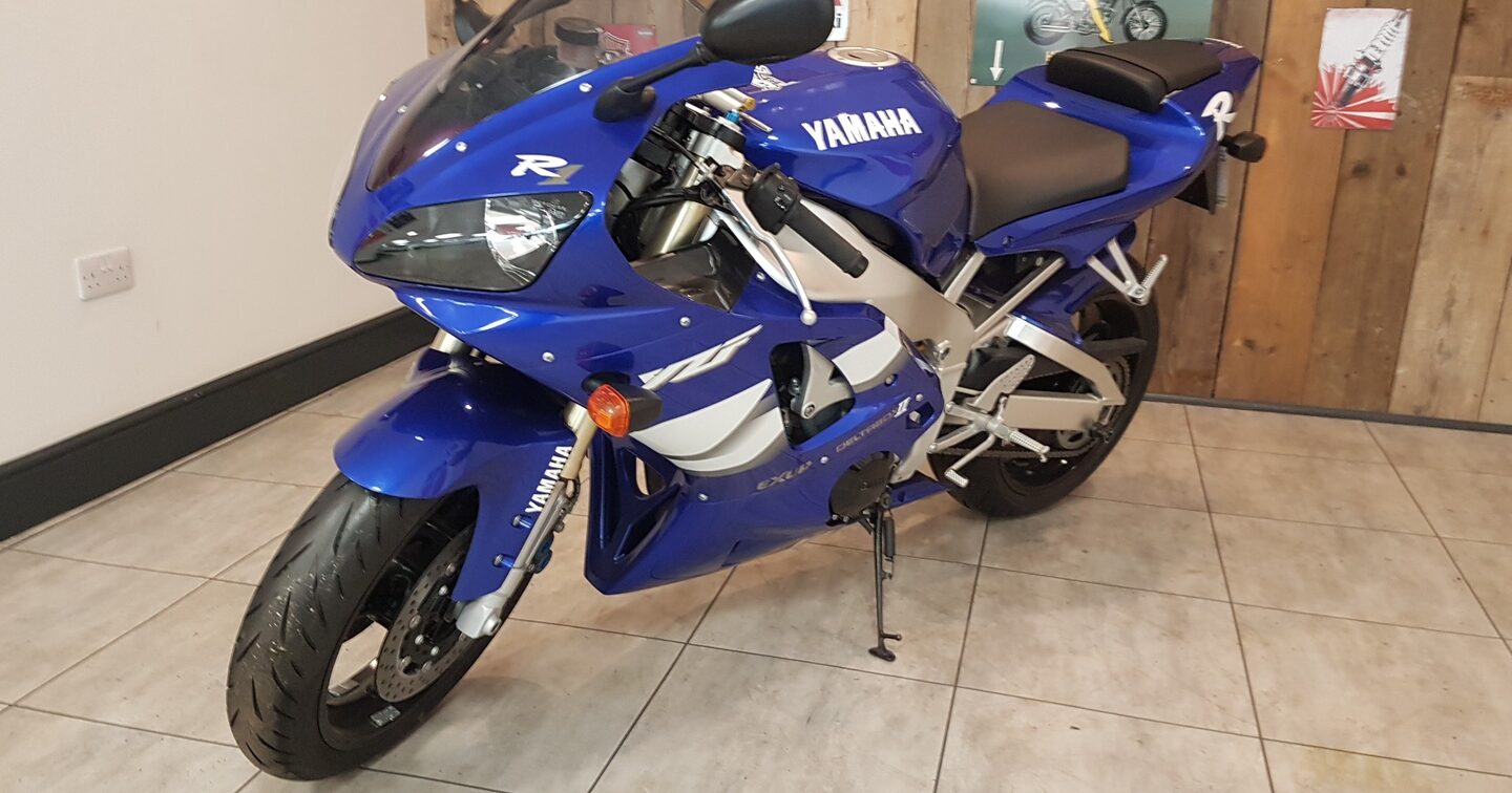 Used 2000 Yamaha Yzf YZF R1 for sale | Mark Andrew Vehicle Sales Ltd