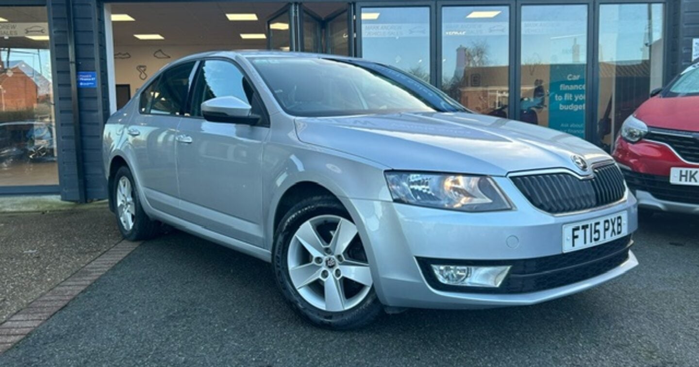 Used 2015 Skoda Octavia SE TDI for sale | Mark Andrew Vehicle Sales Ltd