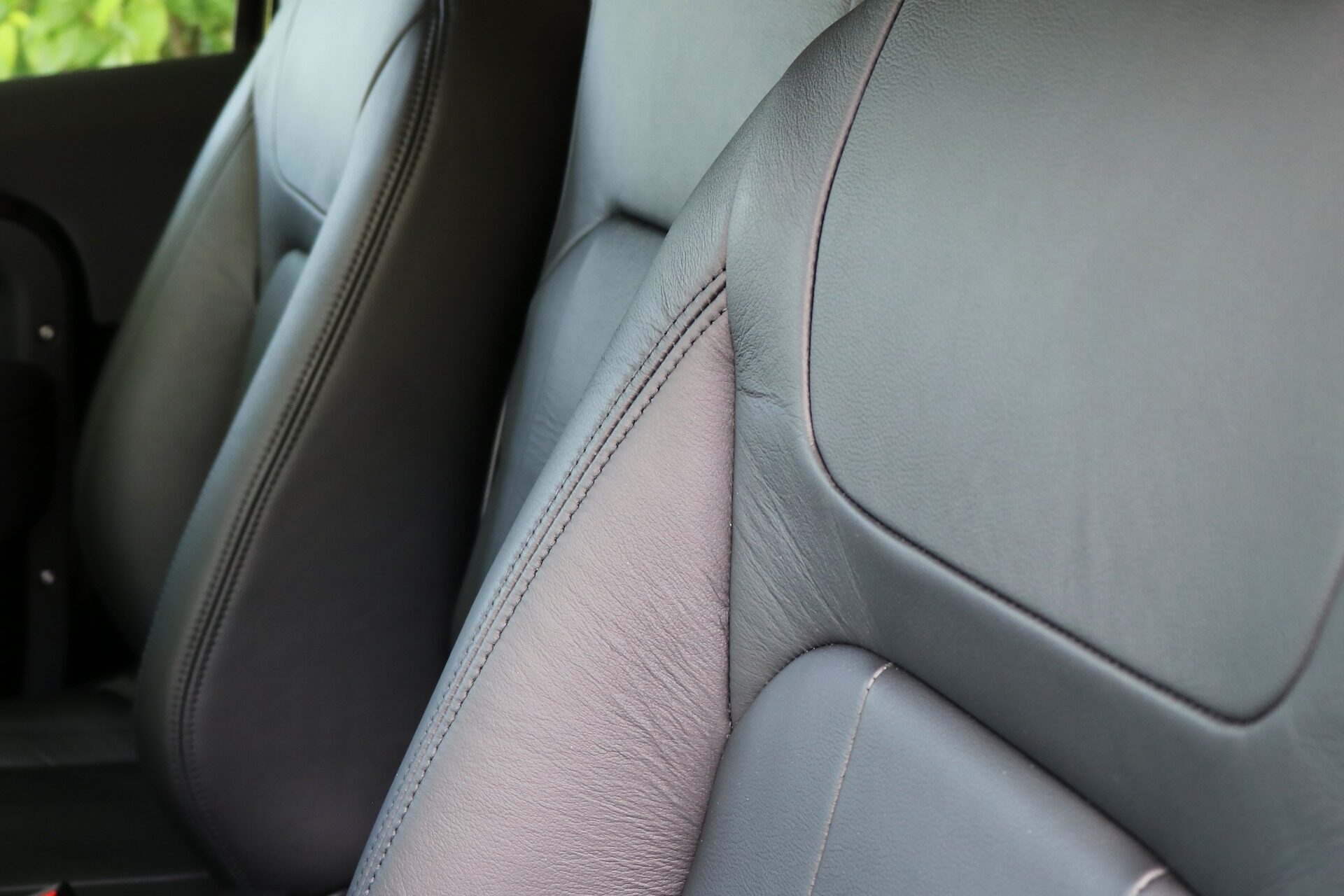 Defender 90 Commercial, Seat Conversions | Seeker UK