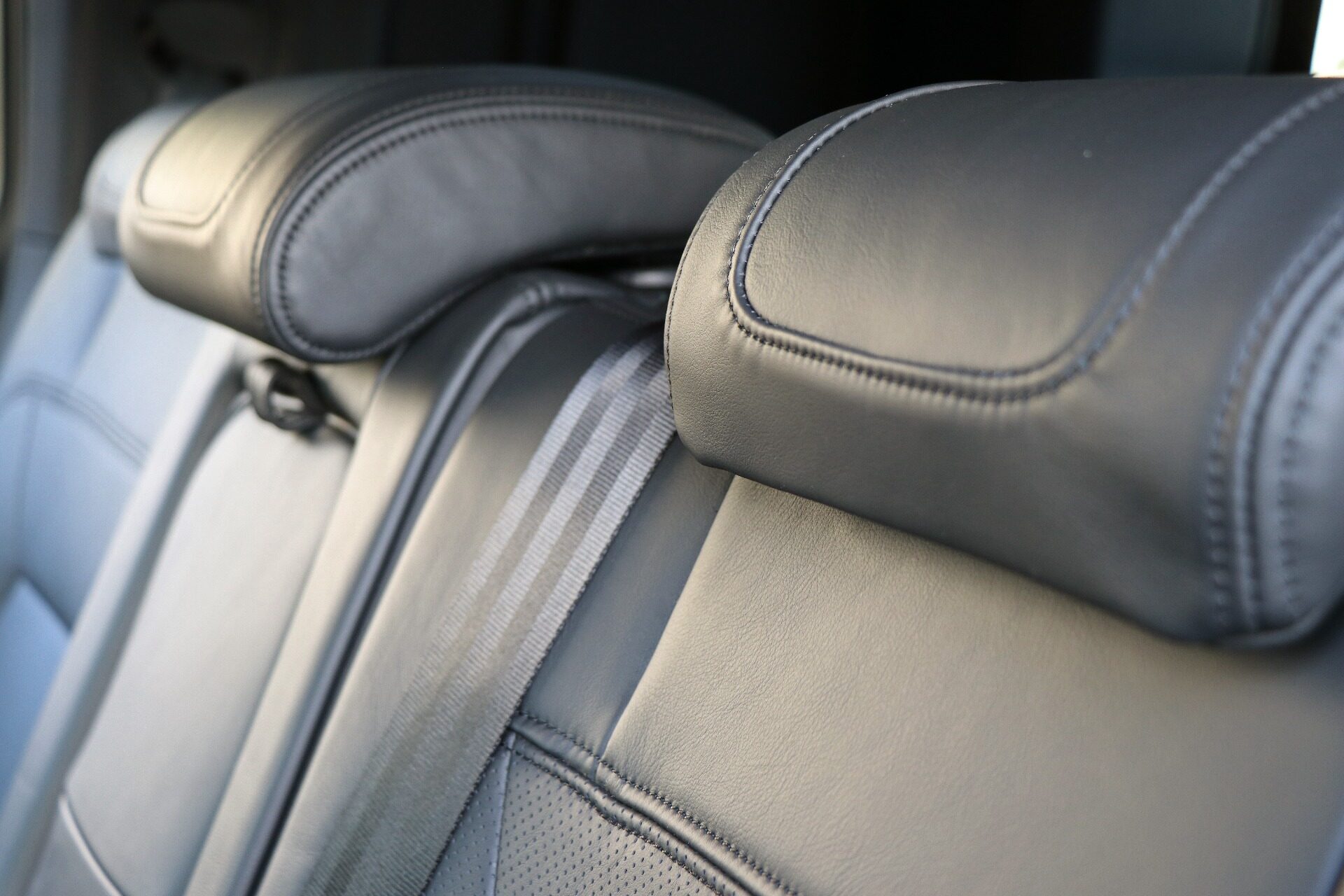 Defender 110 Commercial, Seat Conversions | Seeker UK