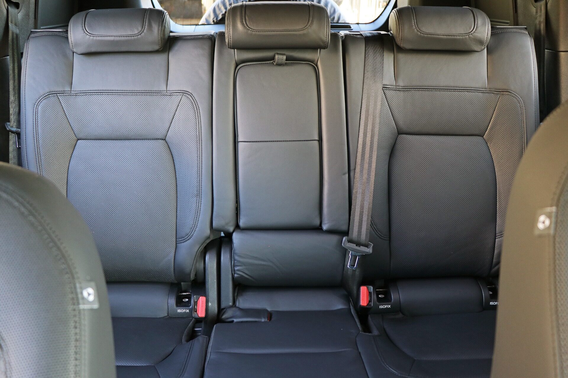 Defender 110 Commercial, Seat Conversions | Seeker UK