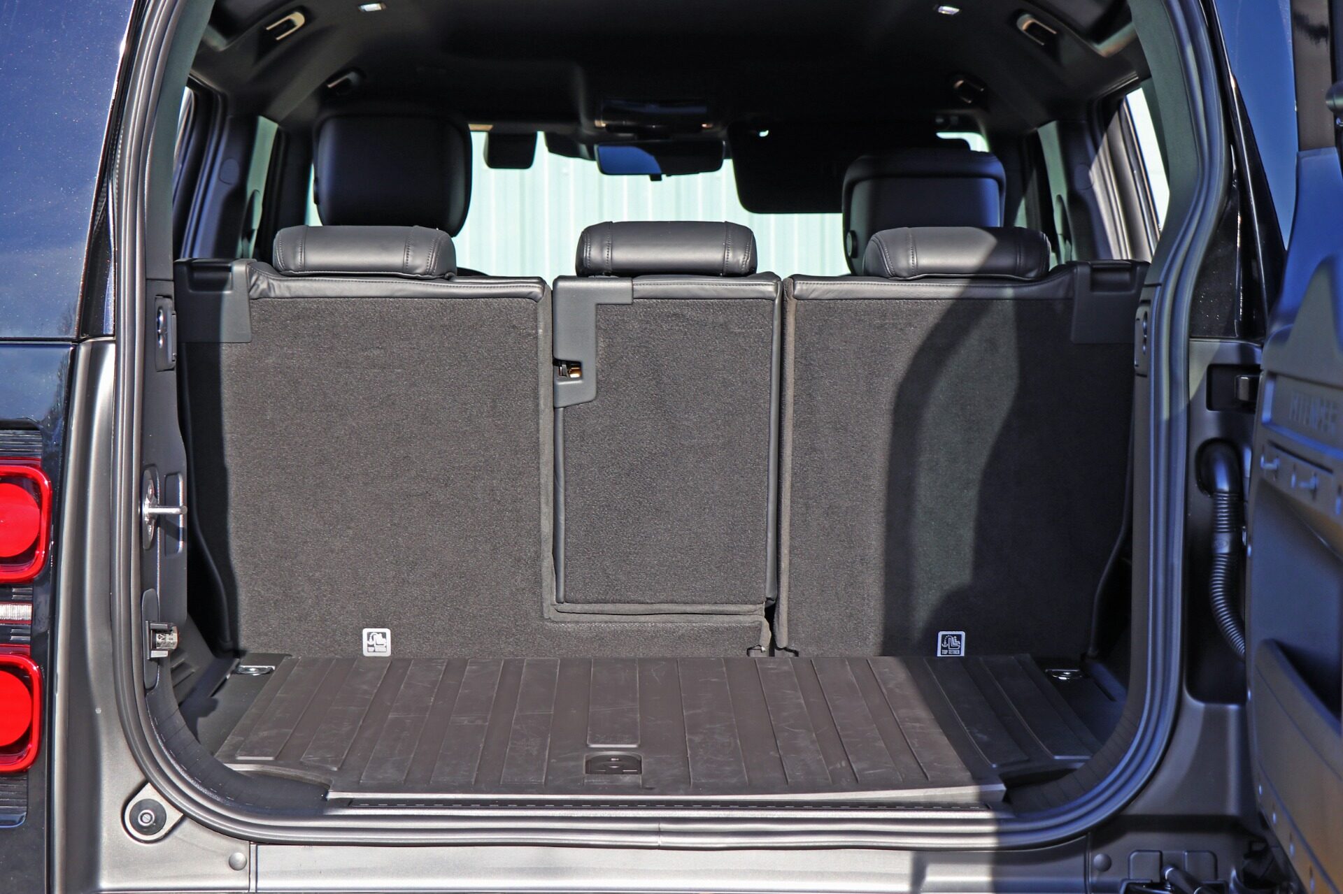 Defender 110 Commercial, Seat Conversions | Seeker UK