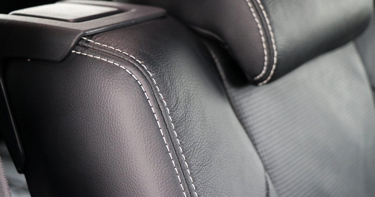 New premium rear seat conversion option for the Land Rover Discovery 5 ...