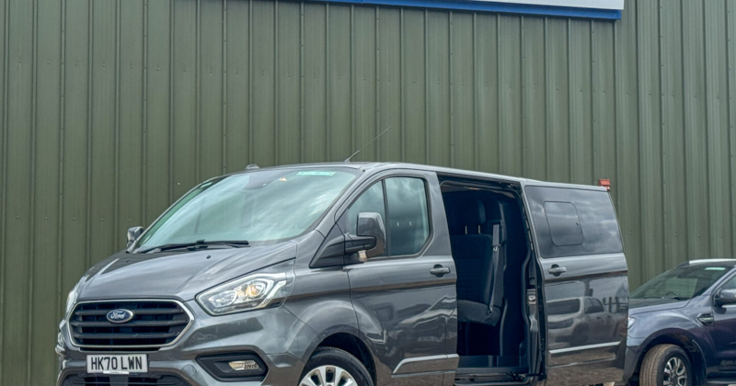 Used 2020 Ford Transit Custom Crew Cab SWB L1H1 320 Limited Air Con ...