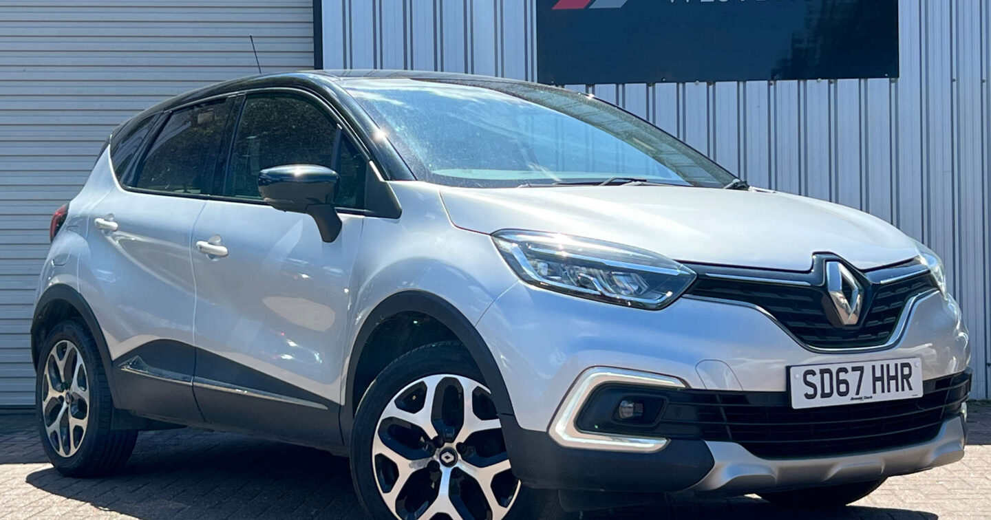 Used 2017 Renault Captur 0.9 TCe ENERGY Signature X Nav SUV 5dr Petrol ...
