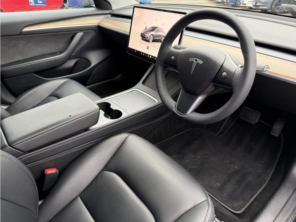 Used 2022 Tesla Model 3 (Dual Motor) Long Range Saloon 4dr Electric ...