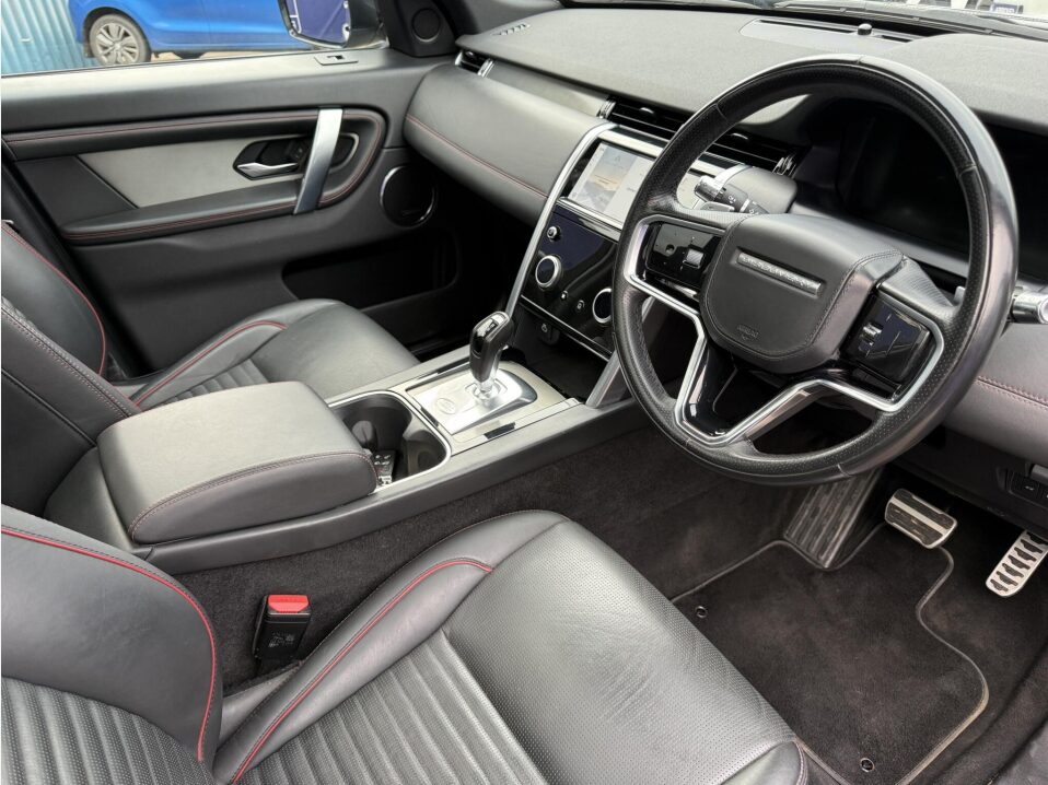 Used 2022 Land Rover Discovery Sport 1.5 P300e 12.2kWh R-Dynamic HSE ...