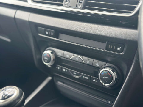 Used 2015 Mazda 3 2.0 Mazda3 SE-L 5dr for sale | JLB Automotive