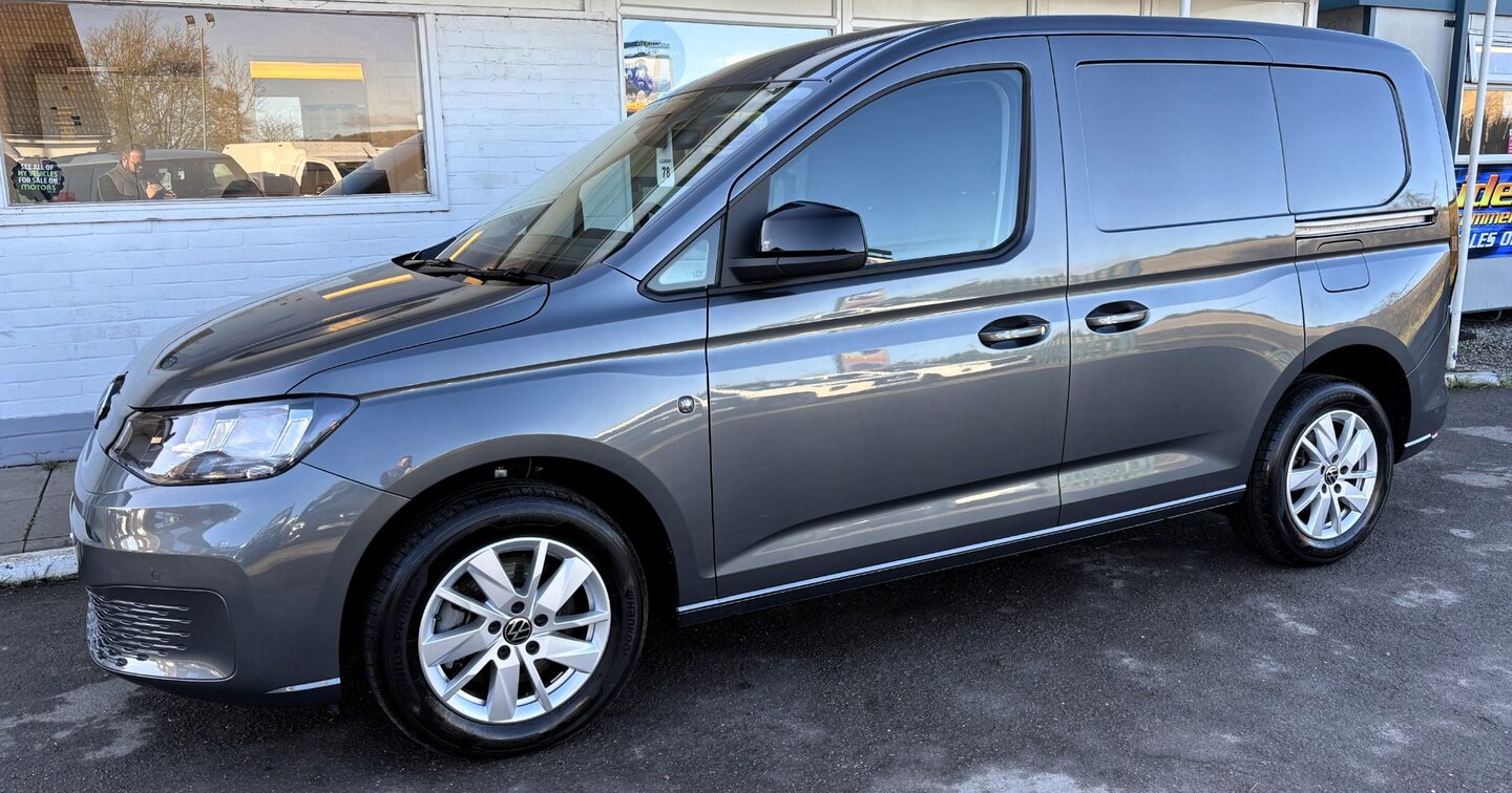 Used 2021 Volkswagen Caddy C20 122 ps Tdi Commerce Pro DSG Panel Van ...