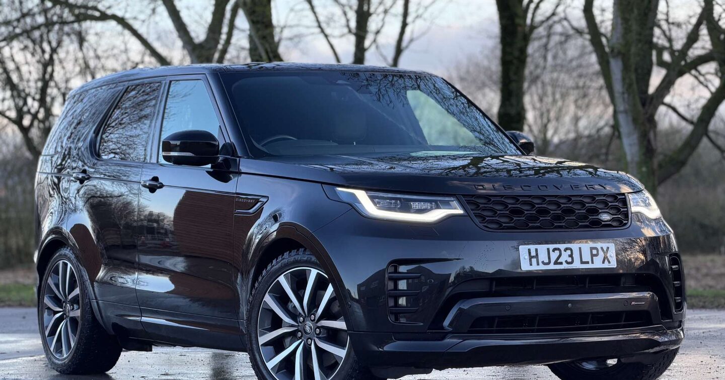 Used 2023 Land Rover Discovery 3.0 Discovery R-Dynamic SE D MHEV Auto ...