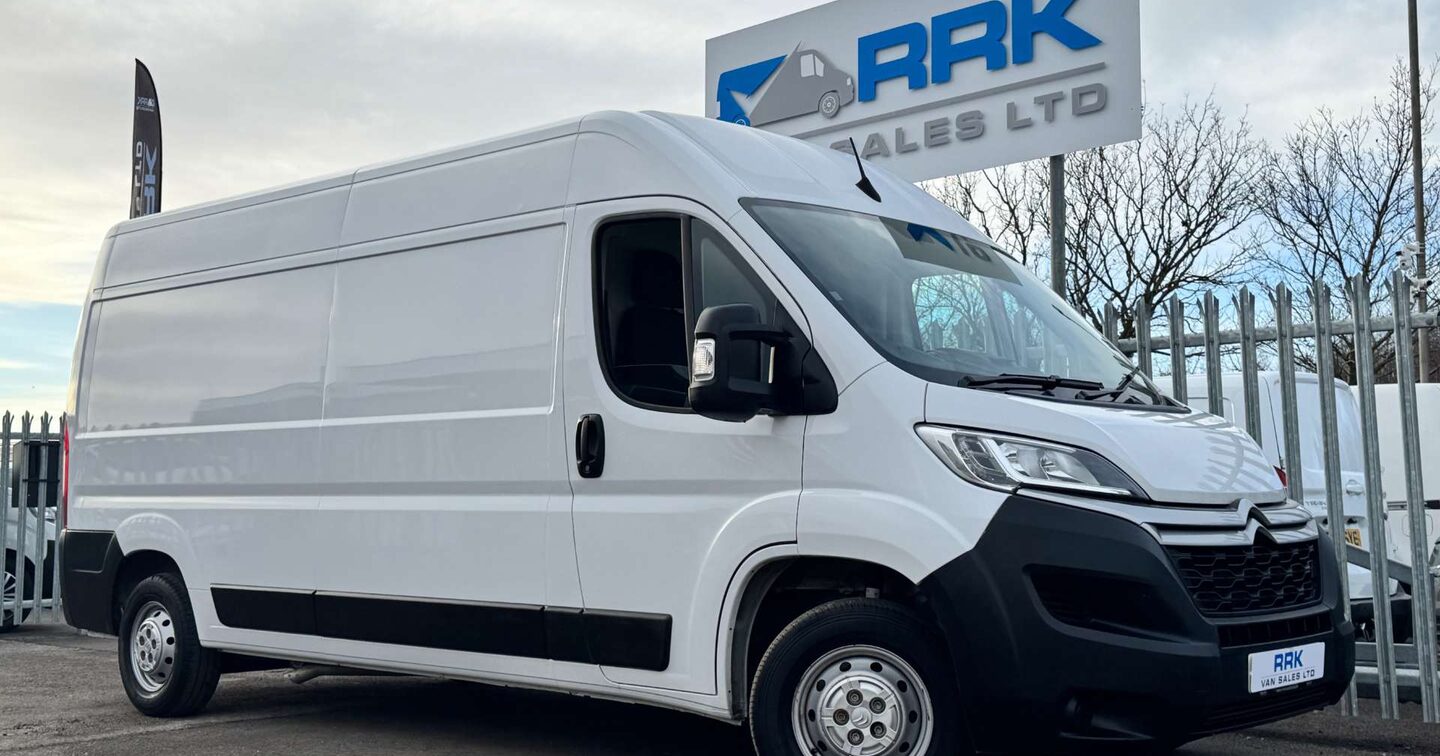 Used 2022 Citroen Relay 2.2 Relay 35 L3H2 Enterprise Blue HDi S/S for ...
