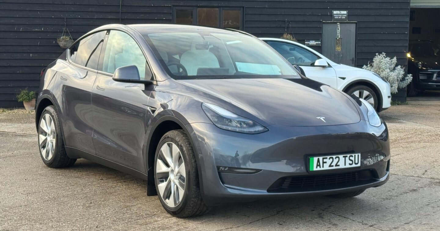 Used 2022 Tesla Model Y (Dual Motor) Long Range Auto 4WDE 5dr for sale ...