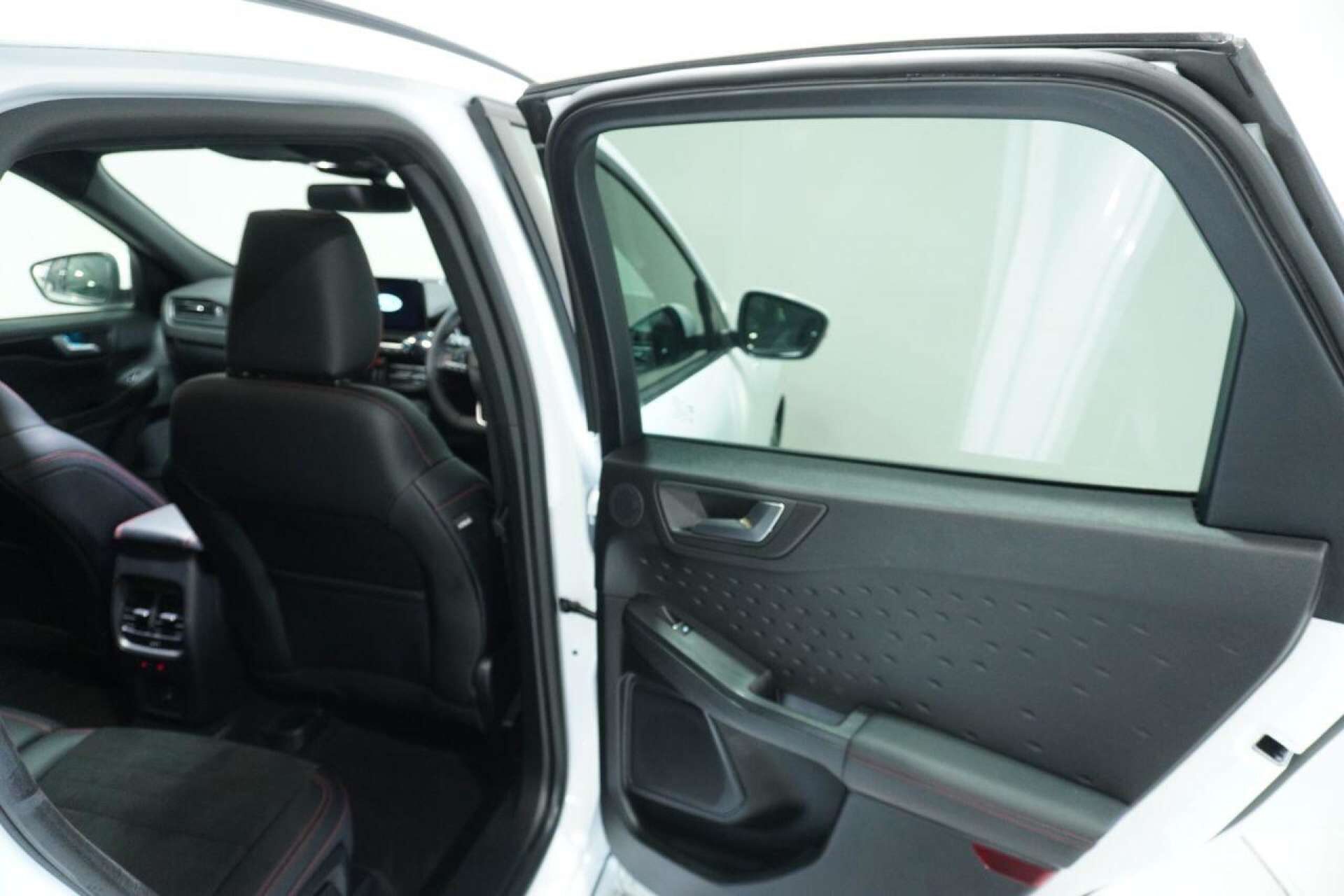 Used 2021 Ford Kuga 1.5 Kuga ST-Line X Edition EcoBlue 5dr for sale ...