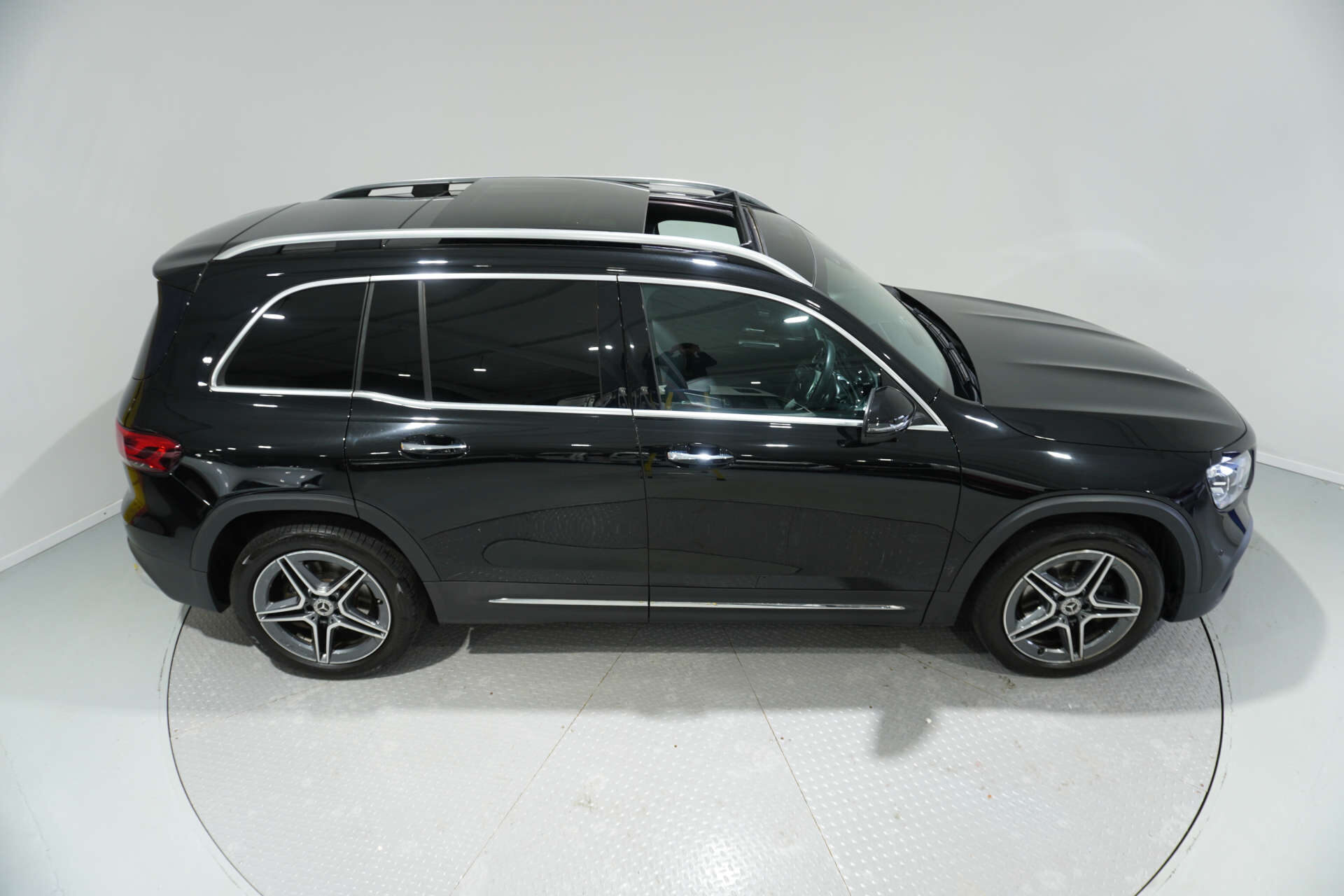 Used 2021 Mercedes-Benz GLB 1.3 GLB200 AMG Line (Premium Plus 2) SUV ...