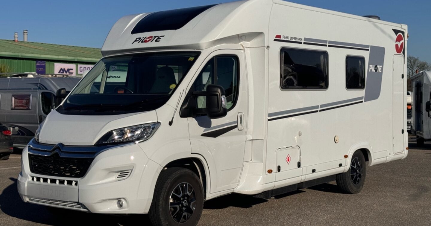 Used 2022 Pilote P696 D Expression for sale | AMC MotorCaravans